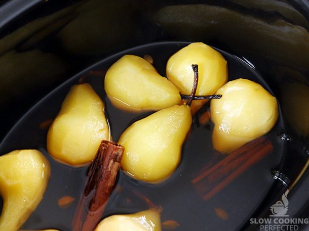 Slow Cooker Poached Pears in White Wine - Slow Cooking Perfected