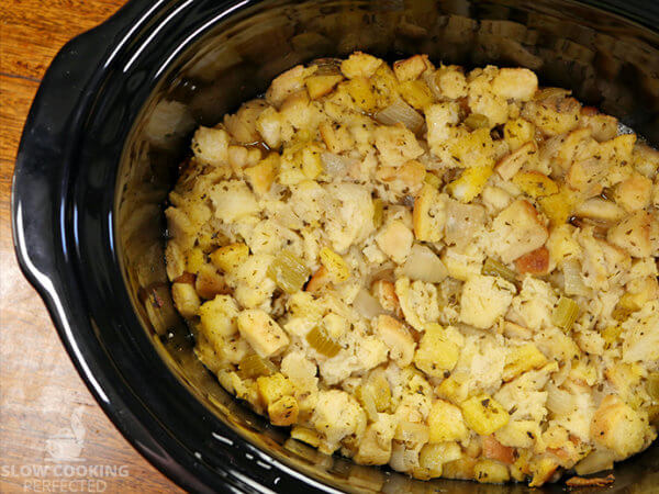 Slow Cooker Stuffing - Slow Cooking Perfected